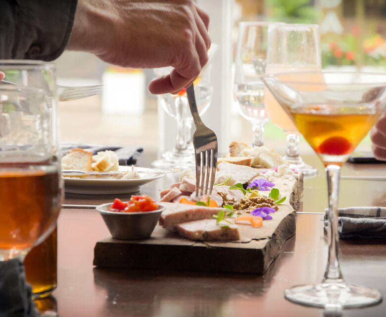 Eat, Sip, Repeat: 5 Foodie Road Trips Worth the Drive | Come Wander