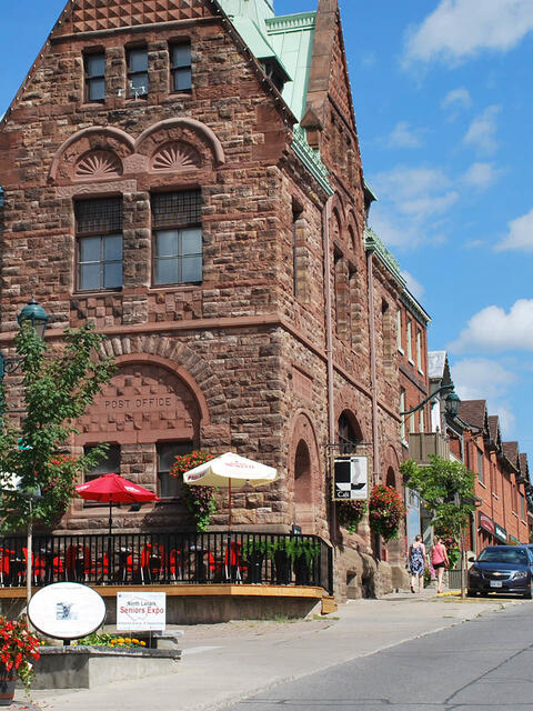 15 Cutest Small Towns | Come Wander